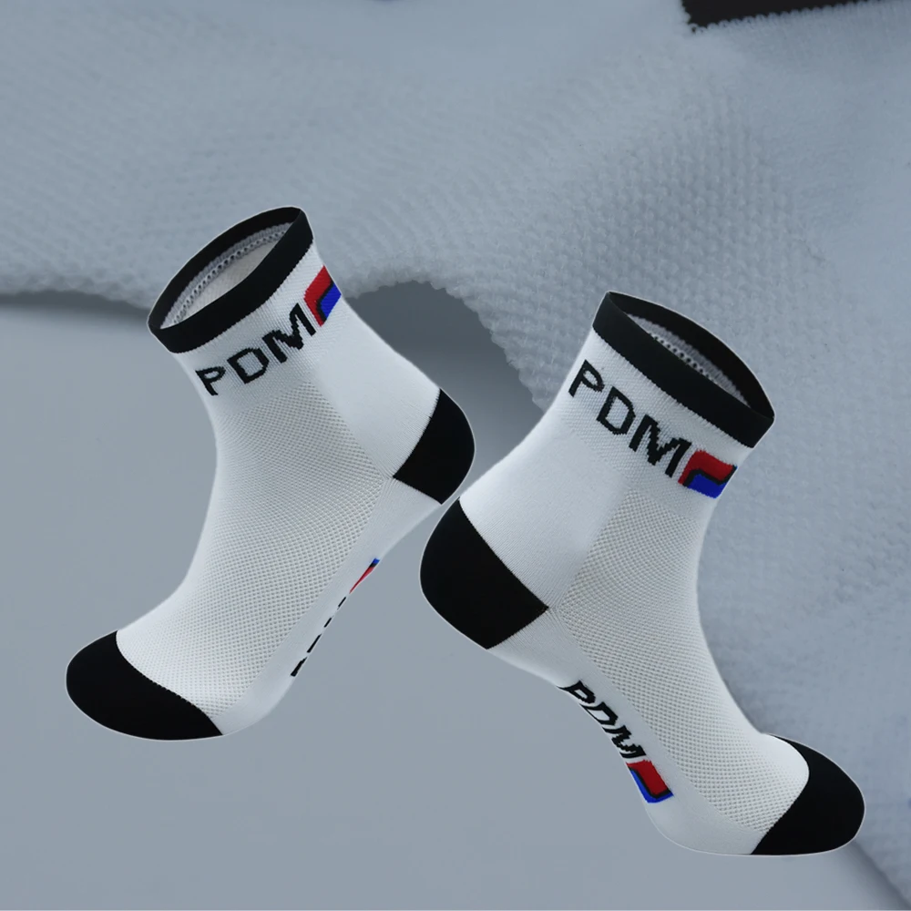 PDM retro cycling socks - Pulling Turns